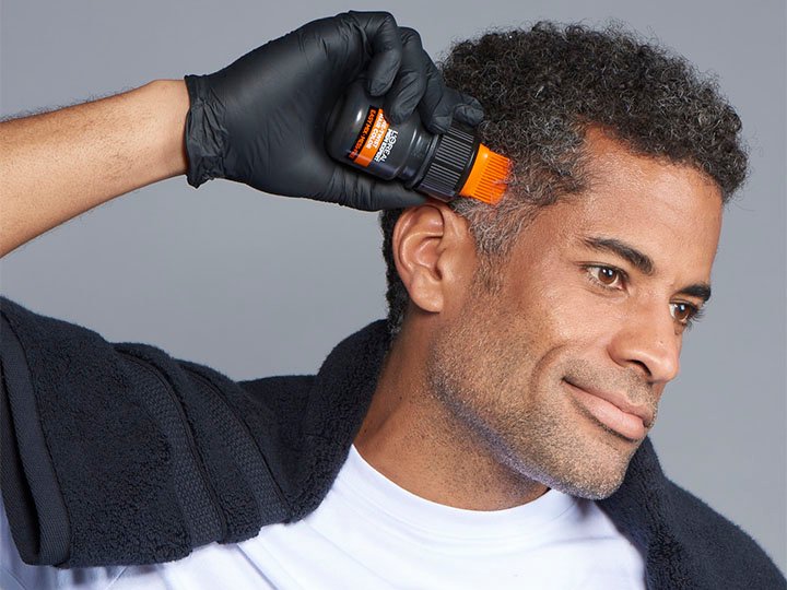 ¡Los expertos han hablado! Para ti: Tono 03, Dark Brown.