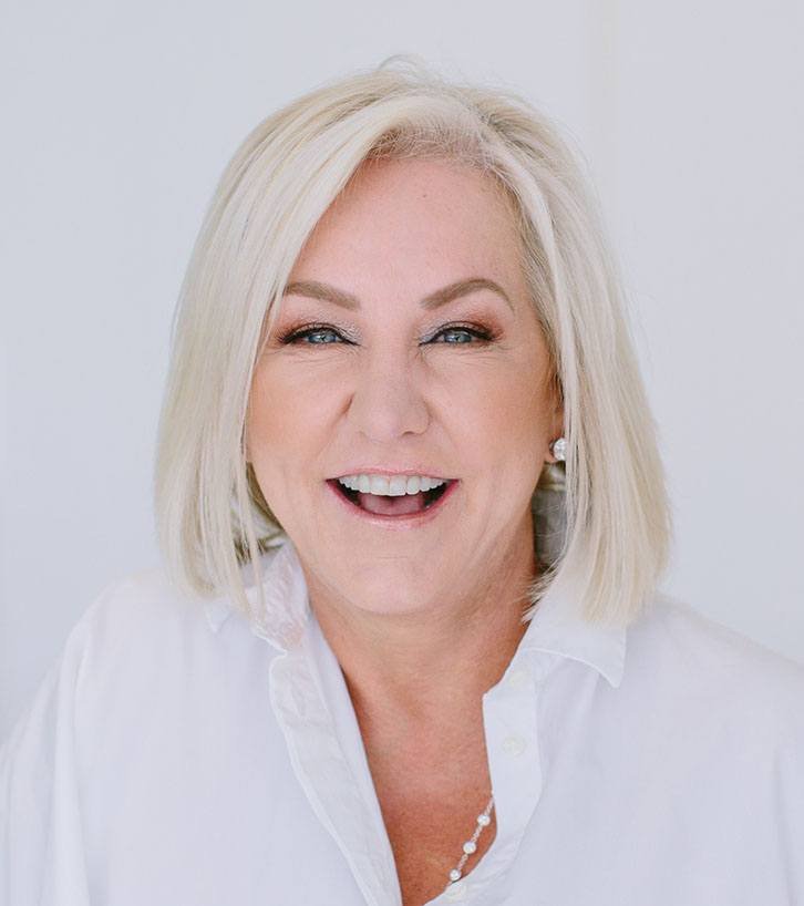 Carolyn Keller - L'Oréal Paris